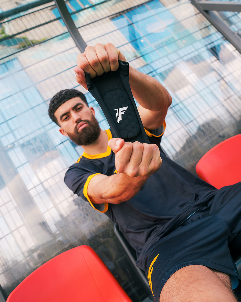 Shin pad sleeve