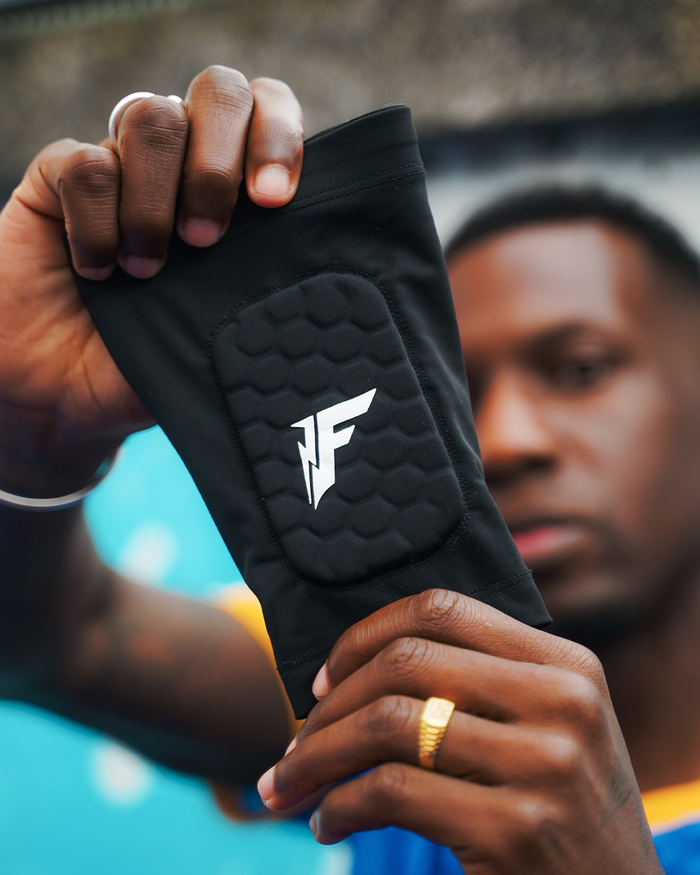 Shin pad sleeve